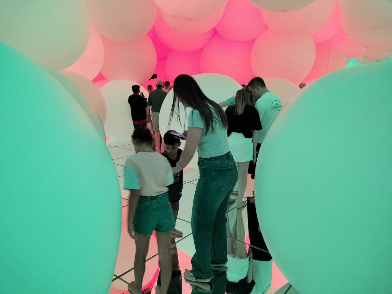 teamLab Planets Tokyo: Complete Guide to Japan's #1 Digital Art Museum ...